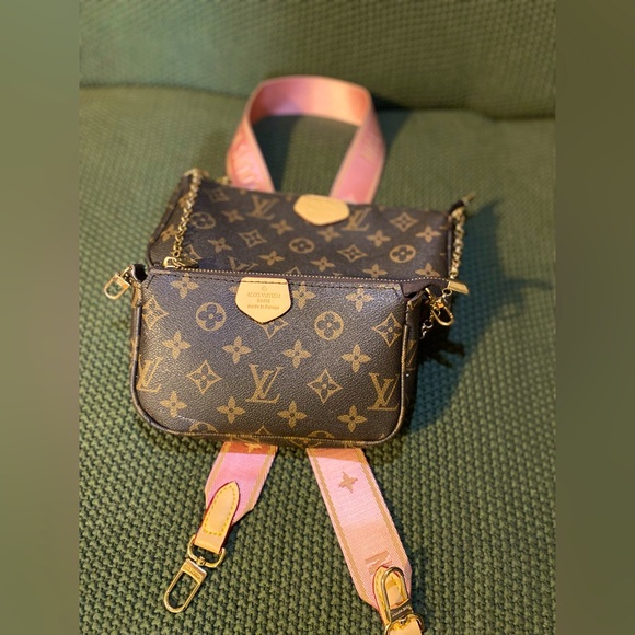 Louis Vuitton | Bags | Louis Vuitton Cross Body Purse | Poshmark